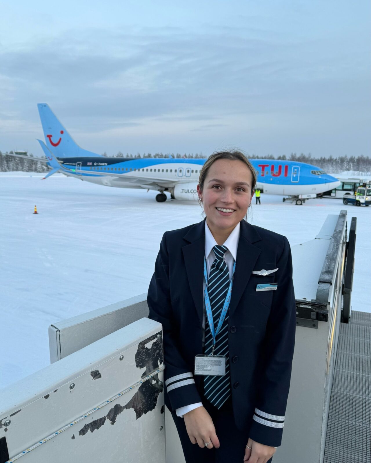 Graduate pilots share their airline success stories - Leading Edge Aviation