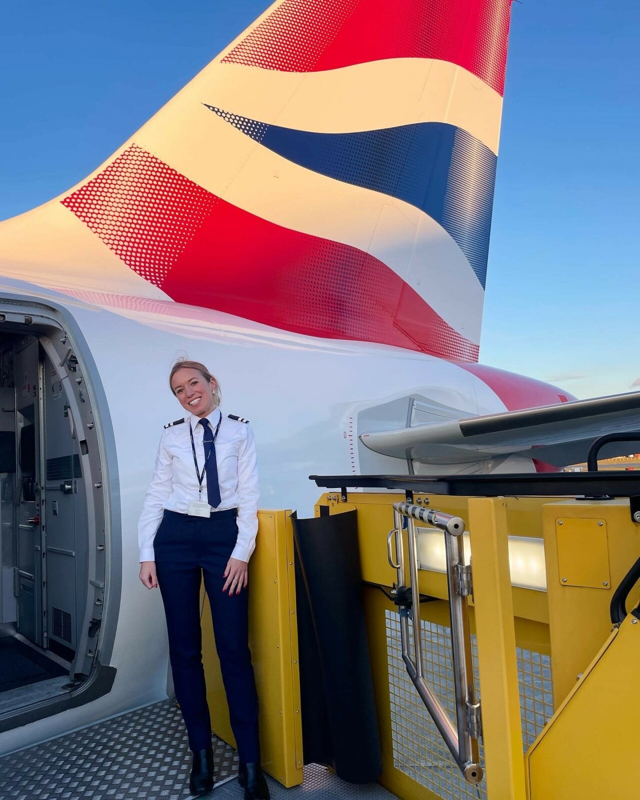 Graduate pilots share their airline success stories - Leading Edge Aviation